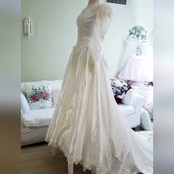 Vintage Mary's Import Bride | Dresses | Vintage Marys Wedding Gown ...